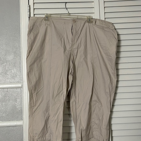 Basic Editions | Pants & Jumpsuits | Womens Capri | Poshmark